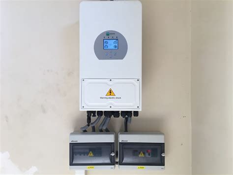 Solar String Combiner Boxes Installtion In Middle East Onccy Solar