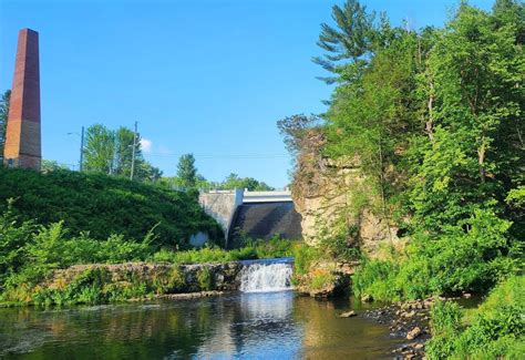 Custom Detailing Of River Falls River Falls Wi