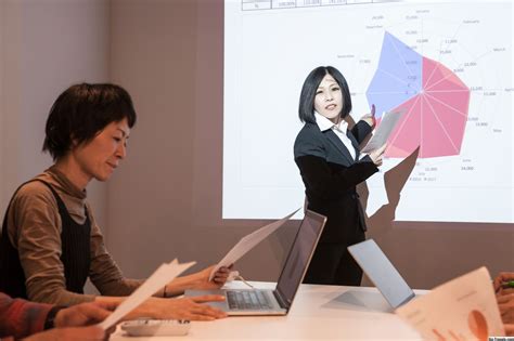 Powerpoint에서 타임 라인을 만드는 방법 어떻게 2025