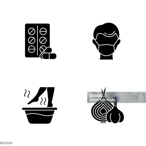 일반적인 콜드 글리프 아이콘 설정 알약 과 약물 보호 마스크 온수 발 욕조 양파와 마늘 의료 인플루엔자 바이러스 치료 독감 예방 조치 실루엣 기호입니다 벡터 절연 그림
