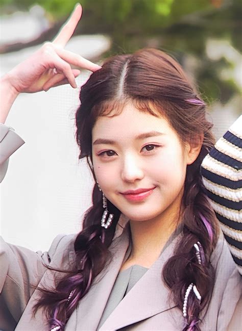 Forever Young Iz One Kpop Idol Liz Hairstyle Princess Seoul Favs