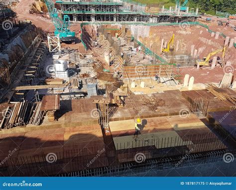 Building Substructure And Super Structure Under Construction Using The