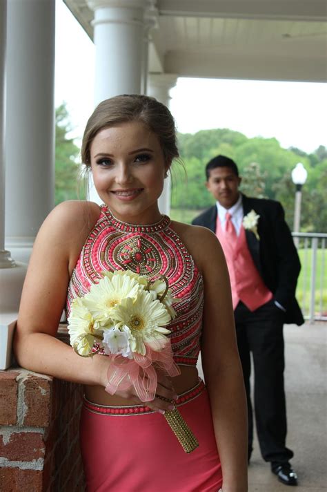 Prom Picture Couple Pictures Prom Prom Hair Couple Photos Prom Poses Prom Picture Poses