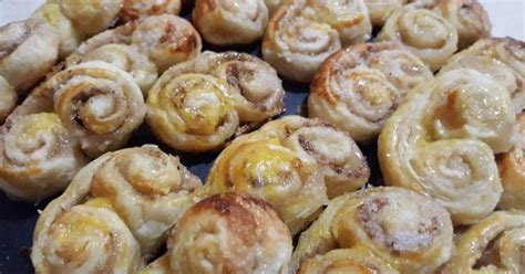 «Ушки из слоеного теста с сахаром рецепт с фото пошаговый от Ольга Никитина редактор Овкусе