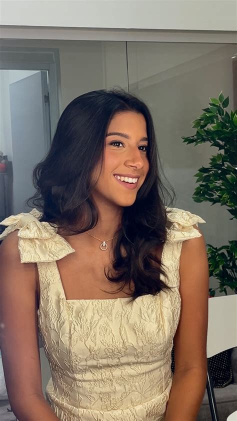 María Chacón Makeup Senior Photoshoot Makeup 🎓 • The Perfect Nude