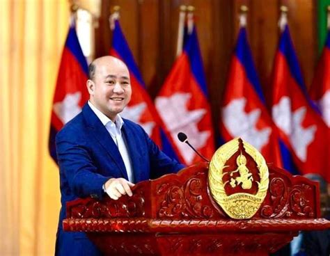 លោកហ៊ុន ម៉ានី បានអញ្ជើញជួបសំណេះសំណាលជាមួយក្រុមប្រឹក្សាឃុំ សង្កាត់នៃខេត្តកំពង់ស្ពឺ នគរដ្រេហ្គន