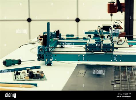 Assembling Cnc Laser Cutting Machine For Precision Medical Equipment