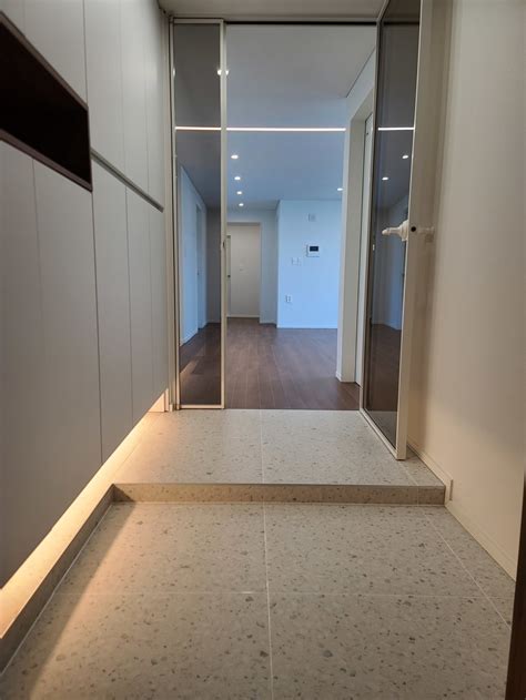 신발장중문 수안인테리어