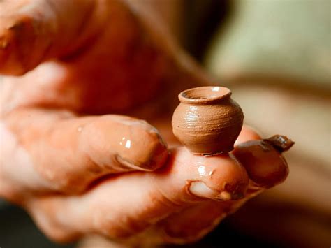Sermon Outline Jeremiah 18 1 6 The Vessel In The Potters Hand Bible