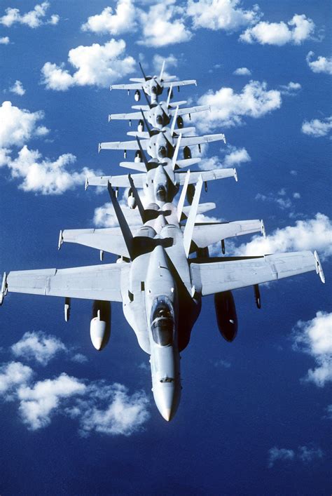フリー画像航空機飛行機軍用機戦闘機fa 18ホーネットfa 18chornet画像素材なら！無料・フリー写真素材のフリーフォト