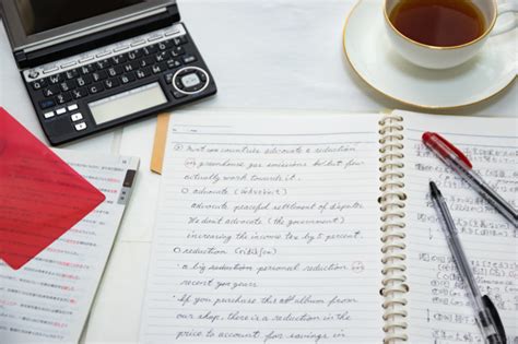 「盤石」の意味や語源は?使用例文と類語・対義語のほか英語も解説 Transbiz 「盤石」の意味や語源は?使用例文と類語・対義語のほか英語も解説 Transbiz