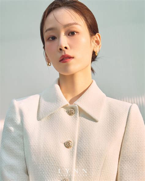 서현진 하객 패션의 정석 느낌…단아하고 우아해 [화보]｜스포츠동아