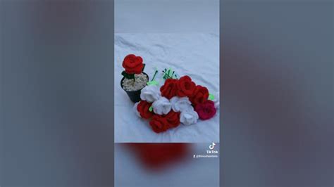 වැලන්ටයින් එකට එයාට පරවෙන්නැති මලක් දෙමුද ️🌹 Youtube