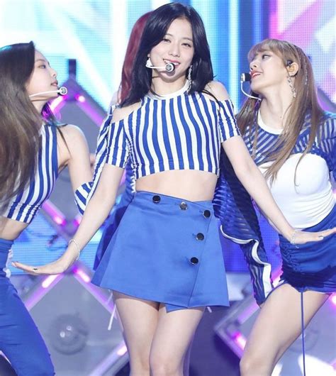 Times BLACKPINK S Jisoo Looked Hot AF In Short And Cropped Outfits Koreaboo