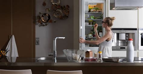 Teen Tweets From Smart Fridge After Mom Confiscates Phone