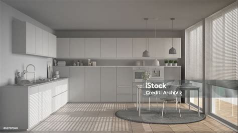 테이블 및의 자 큰 창과 헤링 본 쪽모이 세공 마루 바닥 화이트 미니 멀 인테리어 디자인 현대 부엌의 미완성된 프로젝트 0명에 대한 스톡 사진 및 기타 이미지 Istock