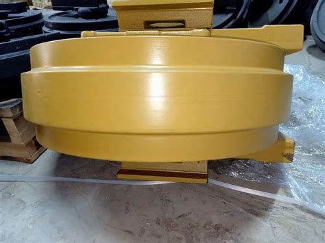 Idler Assembly D65e12 At ₹ 35000piece इडलर अस्सेम्ब्लीस In Bhiwandi