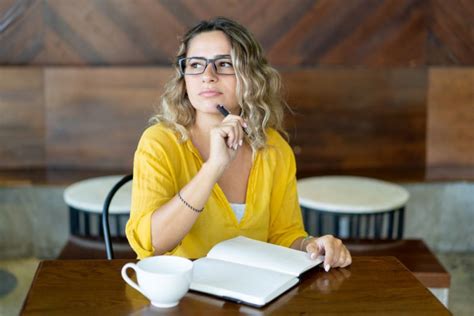 Разработване на дипломни работи проекти реферати и др