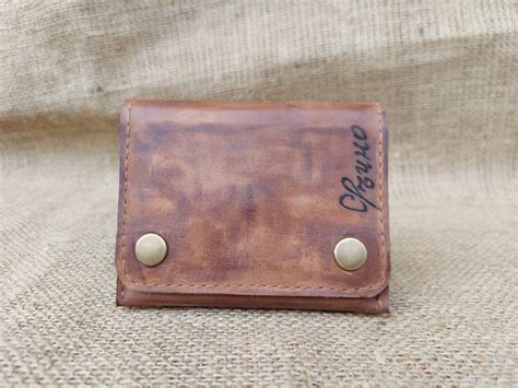 Мъжки портфейли от естествена кожа Сръчно