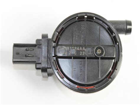 2004 2006 Mopar Natural Vacuum Leak Detection Detector 4891524aa