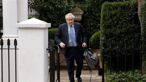 Uk Government Refuses To Give Boris Johnsons Texts To Covid Inquiry