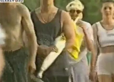 Семья нудистов видео Смотреть онлайн в поиске Яндекса по Видео