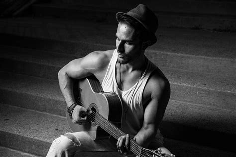 Five Minutes With Toronto Based Singer And Composer Kiia