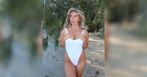 Bonnie Blues Hottest Photos Including Near Wardrobe Malfunction