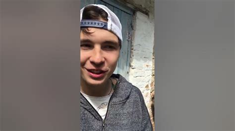 Вчителька Youtube