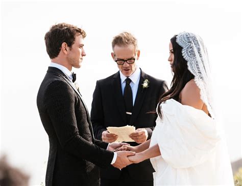 Singer Cassie Just Got Married See Her Wedding Look Wedded Wonderland