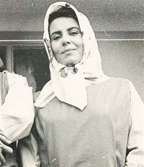 عکس زیرخاکی از پوران دخت مهیمن بهداشت نیوز