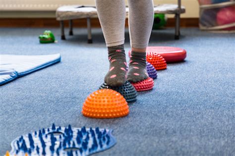 25 Obstacle Course Ideas To Improve Gross Motor Skills Napa