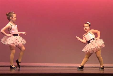 Diva Mirim Menina De 6 Anos Esbanja Atitude Ao Interpretar Aretha