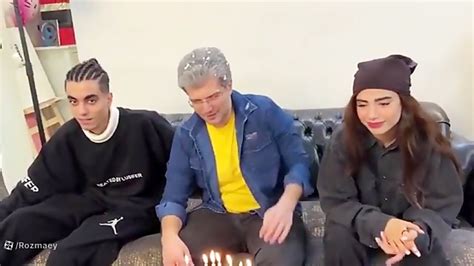 پست یوتیوب دیانا با مامان و بابا ودوستان