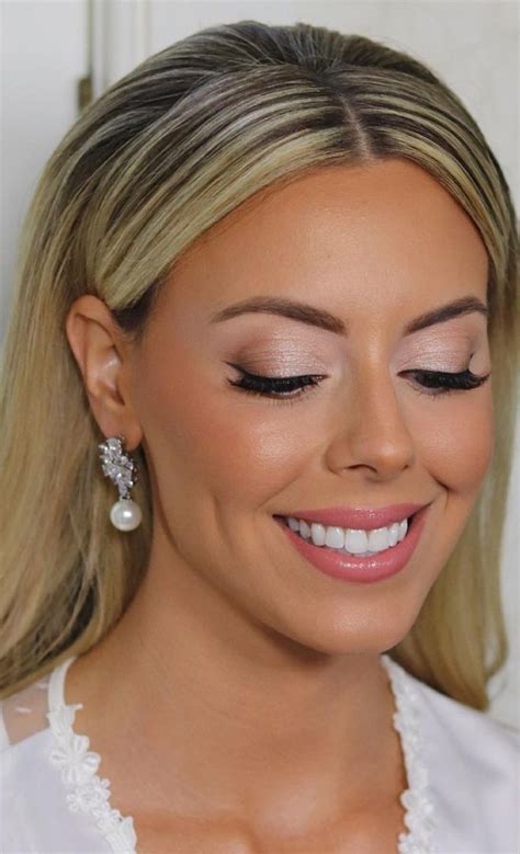Natural Bridal Makeup Looks Dresses Images 2022