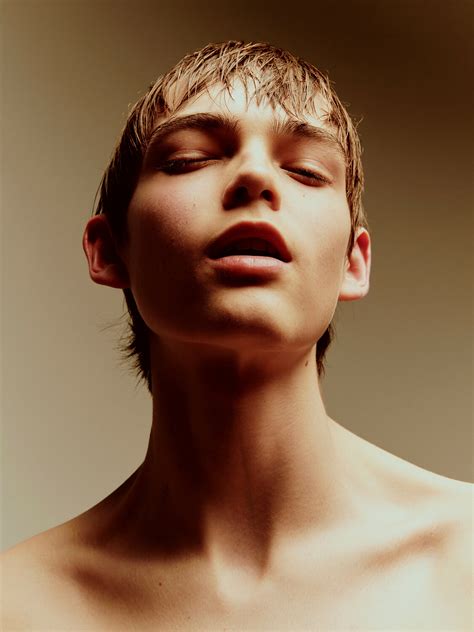 Maksymilian Sakowicz Chapter Management