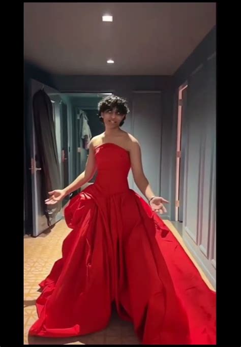 Well Thats Grover In A Wedding Dress Youtube