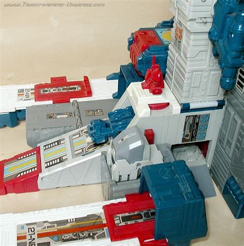 G1 Fortress Maximus Transformers Universe