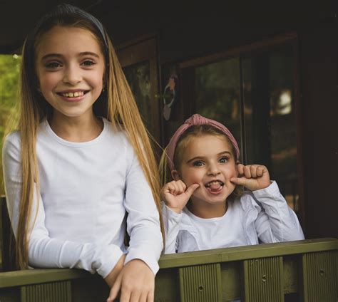 Portrait Mona Photo Studio