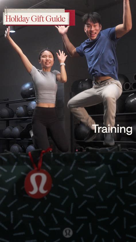 룰루레몬 코리아 서로에게 좋은 에너지를 전달해 줄 수 있는 선물은 유독 더 가치가 있죠 올해 연말 한 해 동안 고생했던 나 자신 또는 친구 가족한테 룰루레몬의