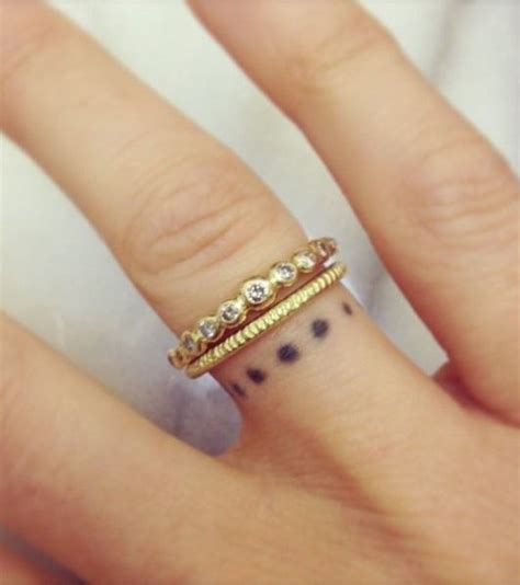 60 Unique Ring Finger Tattoo Ideas That Will Make You Swoon Vintage
