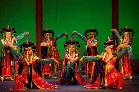 ДЭЛХИЙД Монгол Улсын Үндэсний Урлагийн Их Театр