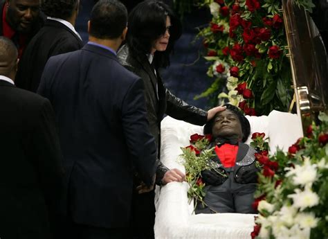 Michael Jackson In Caskets