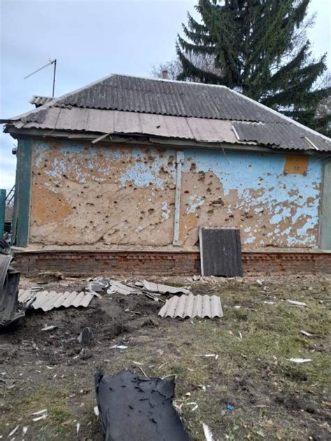 Прикордоння Сумщини знову під ворожим вогнем росіян в ОВА показали наслідки атаки фото