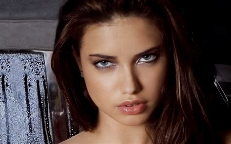 Adriana Lima Most Beautiful Woman In A World Adriana Lima Photo 35806925 Fanpop