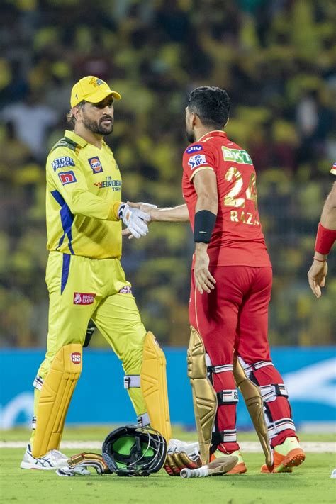 Ms Dhoni The Losing Captain On The Night And Sikandar Raza Who Hit