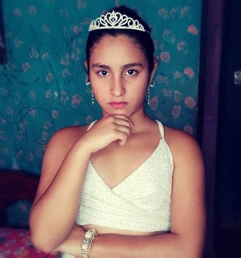 Adri Carolina On Reels