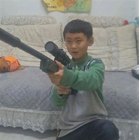明星小主播讲故事丨张孝天杠杆先生的魔力 绘本故事 西瓜 哥哥