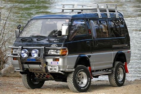 Mitsubishi Delica Star Wagon 4wd Minivan Mitsubishi Van 4x4