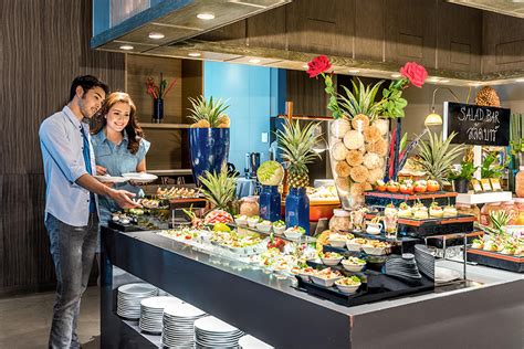 방콕 더 스퀘어 레스토랑 뷔페 노보텔 방콕 호텔